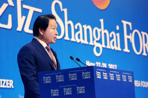 SK Chairman Chey Tae-won stresses 'social values' in China | The DONG-A ...