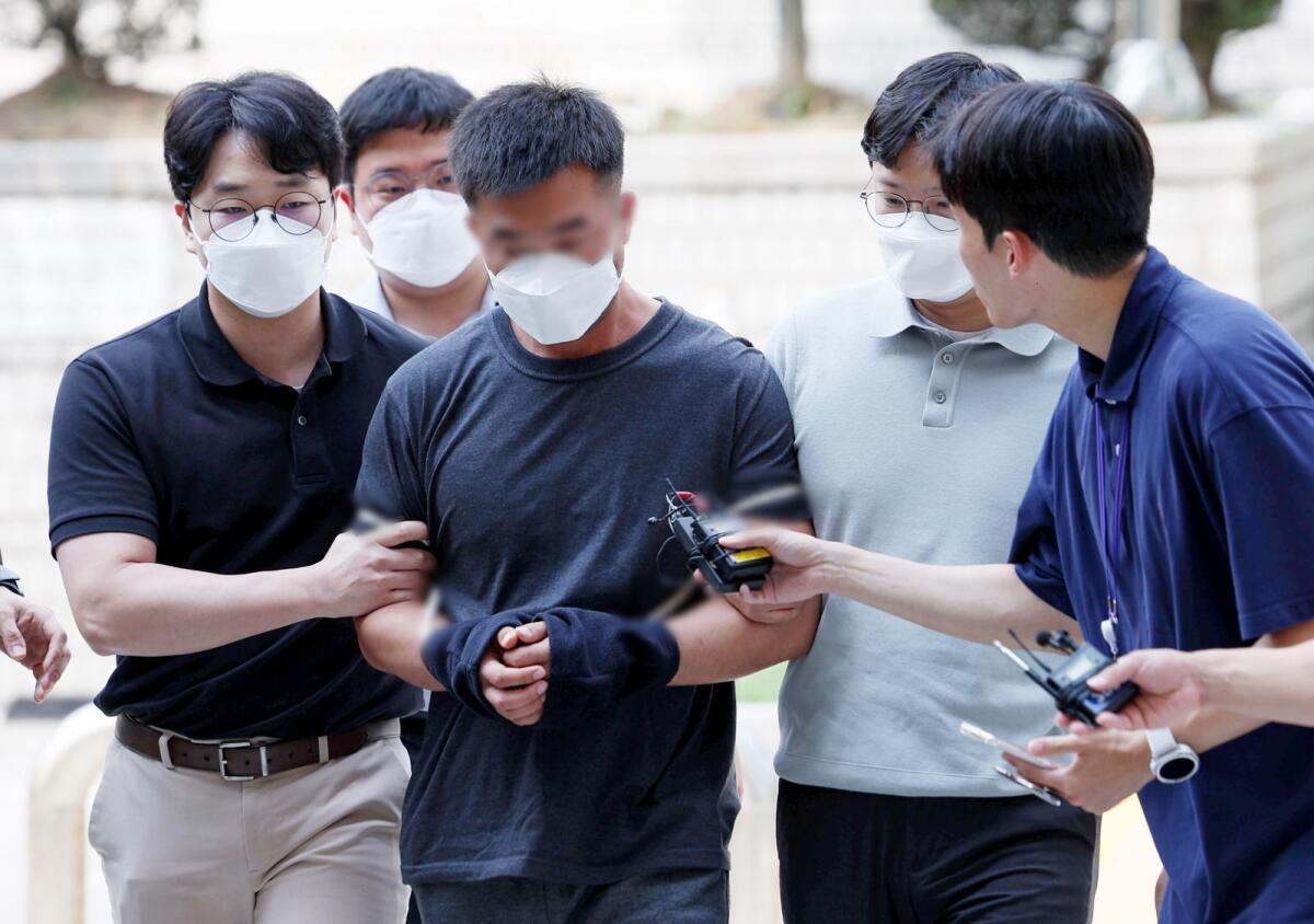 Police arrest 18 in billion-won personal data hacking case | The DONG-A ...