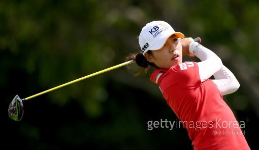 [롯데 챔피언십 2R] LPGA 이미향, 8언더파 공동 3위 “성적 부담 내려놨다”｜스포츠동아