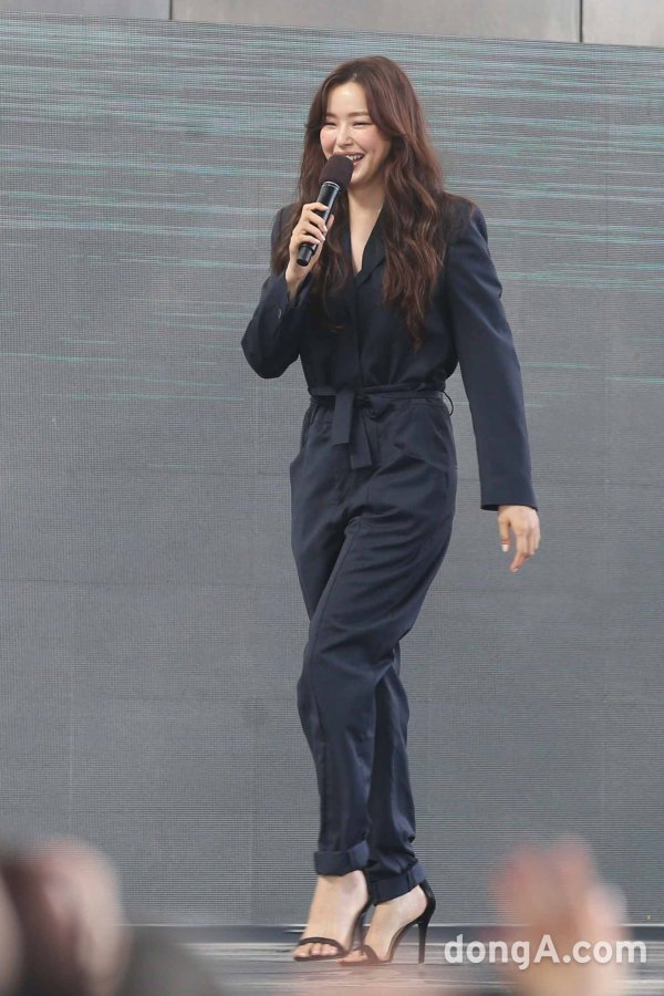 [24th BIFF] ‘극한직업’ 이하늬, 이병헌 감독에게 배신감 느낀 이유?｜스포츠동아