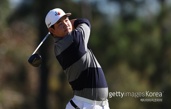 “스무살이라 쌩쌩” 김주형, 더 CJ컵 1R 1타 차 공동 3위｜스포츠동아