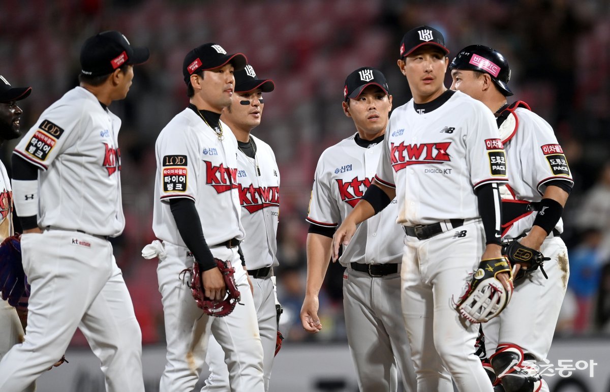 KT ‘DH2차전은 우리가 승리’ [포토]｜스포츠동아