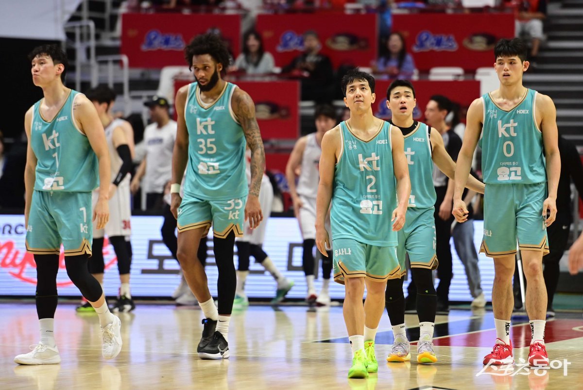 KT, 4초 남기고 1점차라 [포토]｜스포츠동아