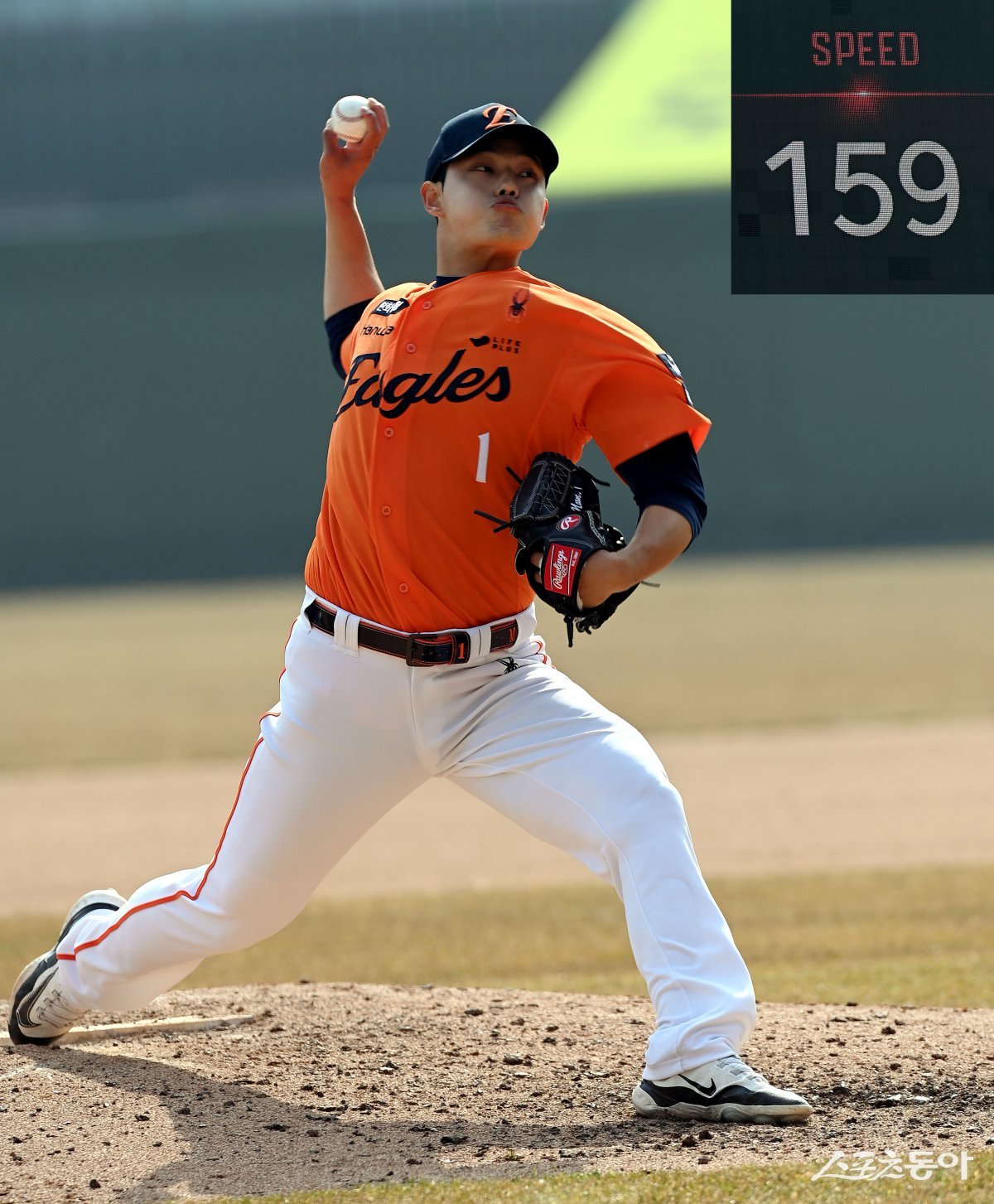 문동주, 시범경기 159km 강속구｜스포츠동아